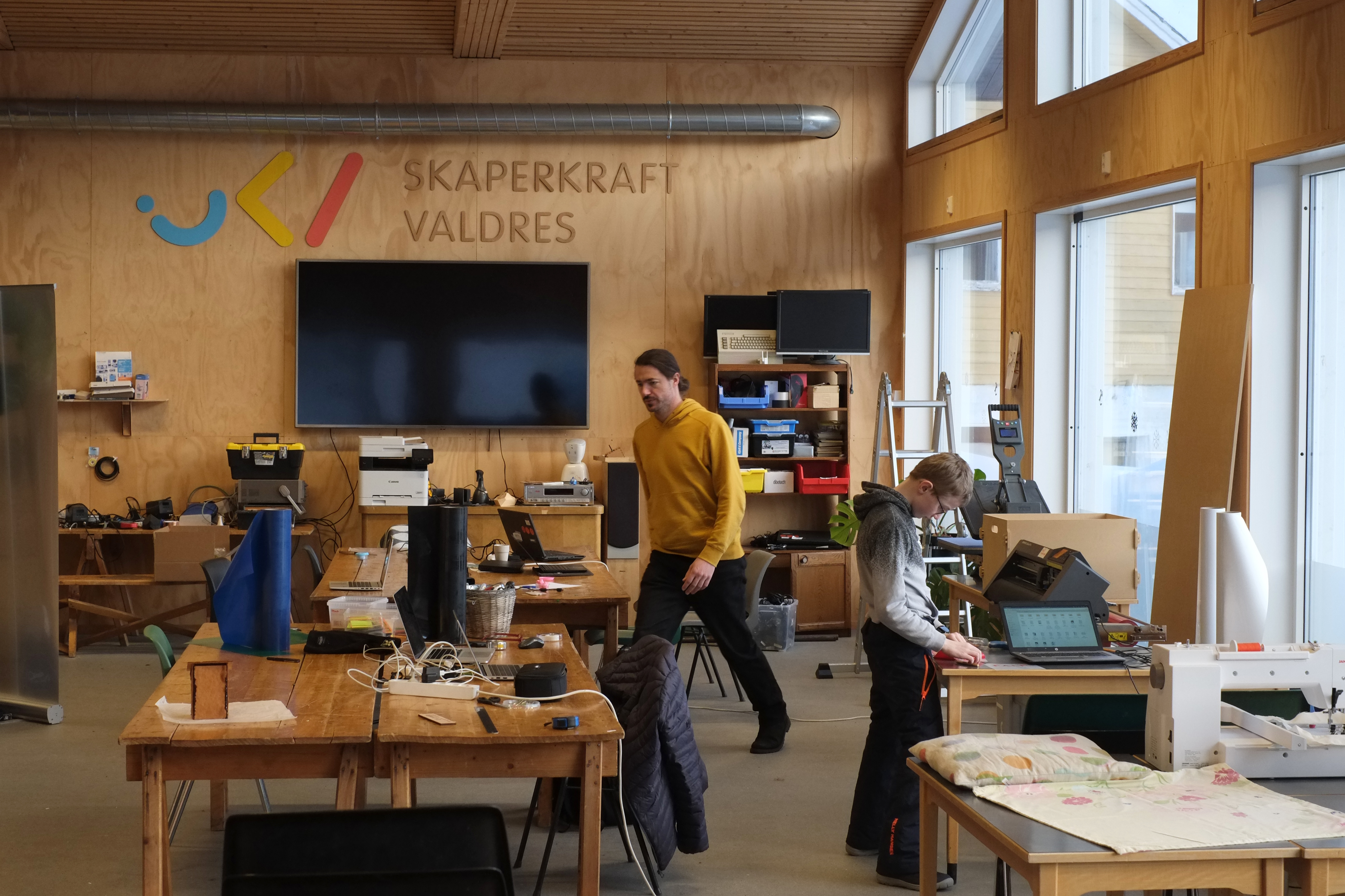 Kreativiteten blomstrar på Jokerspace - vangivaldres.no - arbeid ...